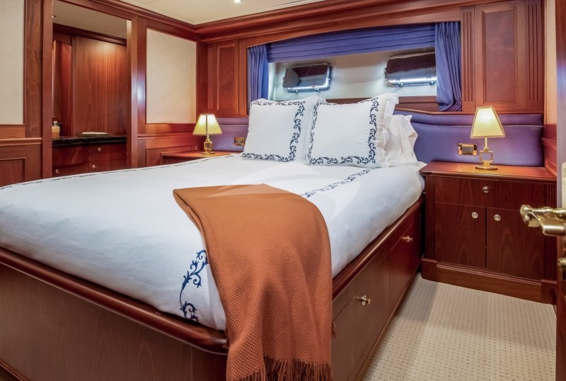 Rayburn Custom Yachts Yacht Charters