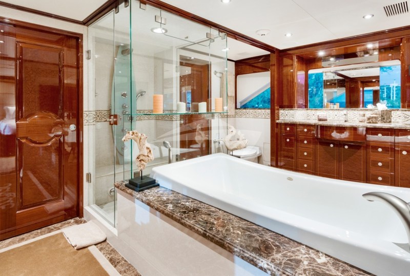 Splendor Yachts Yacht Charters