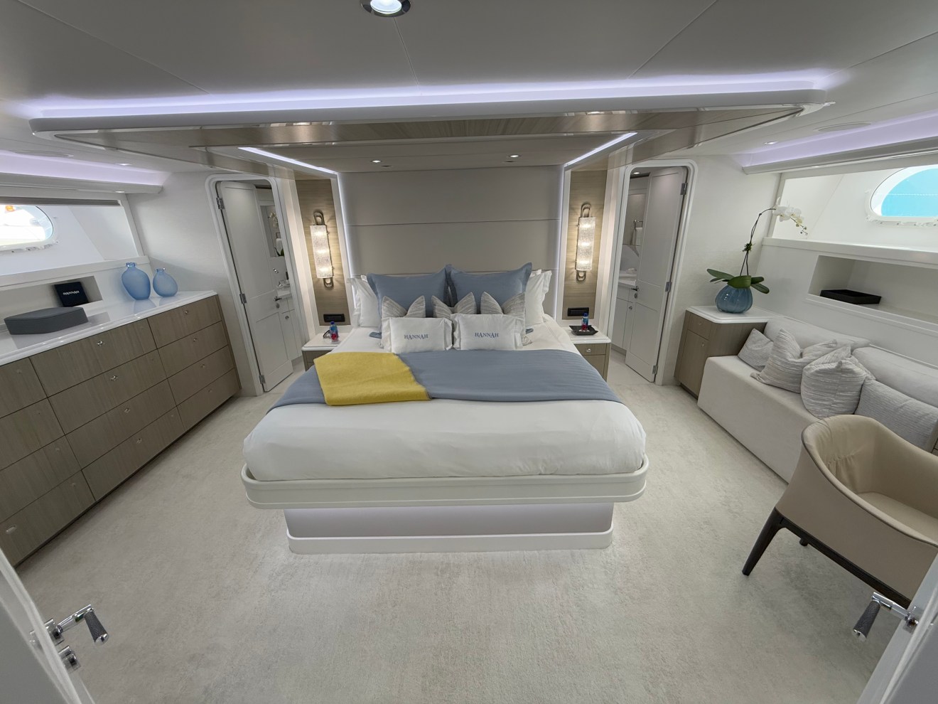 Top 10 Bahamas Superyacht Charters (Reviews & Excl. Footage)