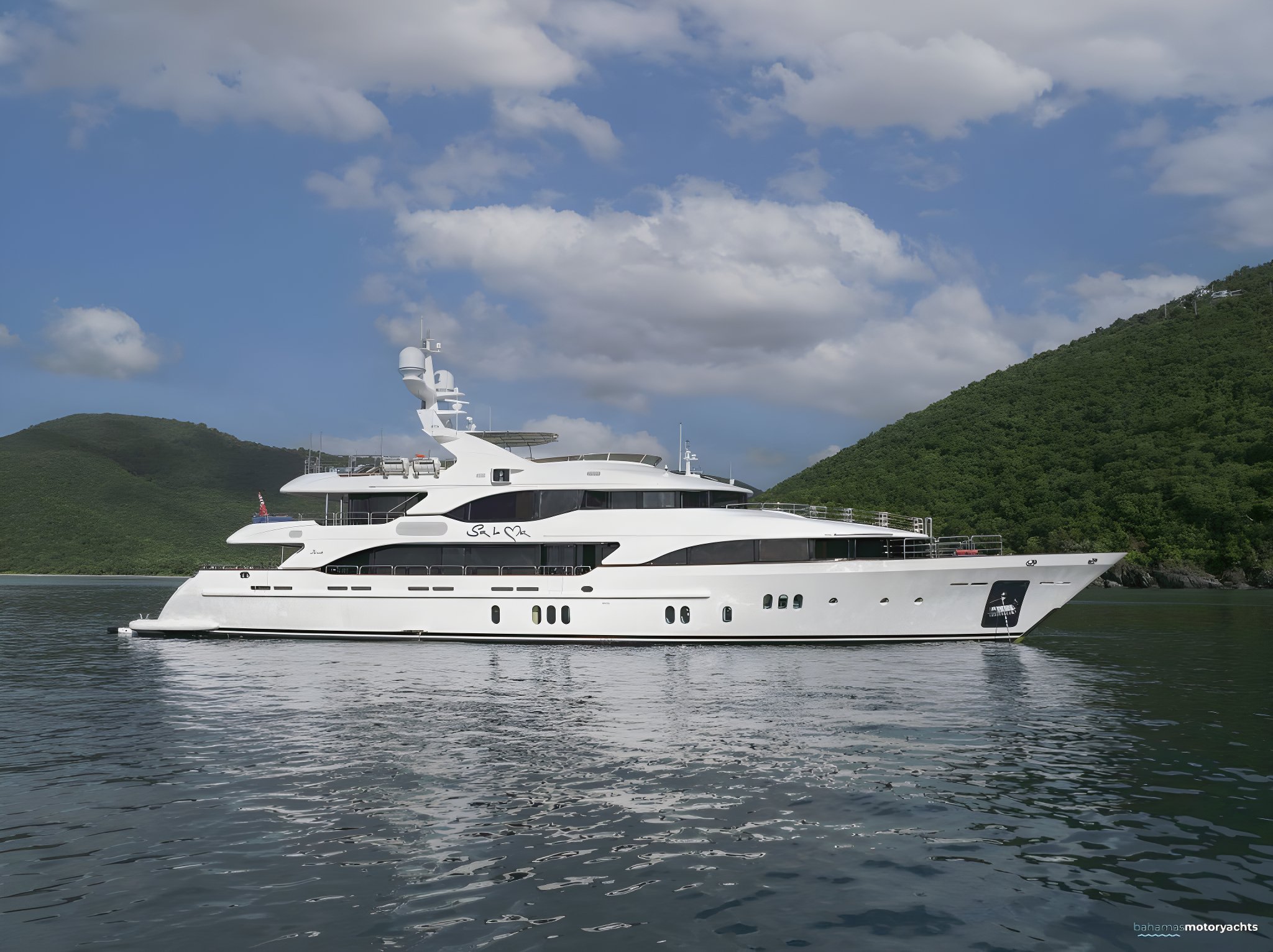 SUR LA MER | 143' Benetti | Motor Yacht Charter in the Bahamas